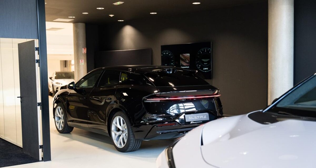 Le groupe Chopard réunit Aston Martin et Lotus sous le même toit à Lyon ...