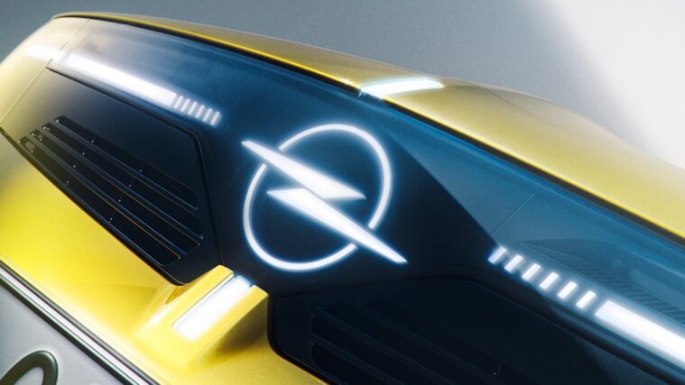 Les premières photos de l’Opel Astra restylée font déjà surface avant ...