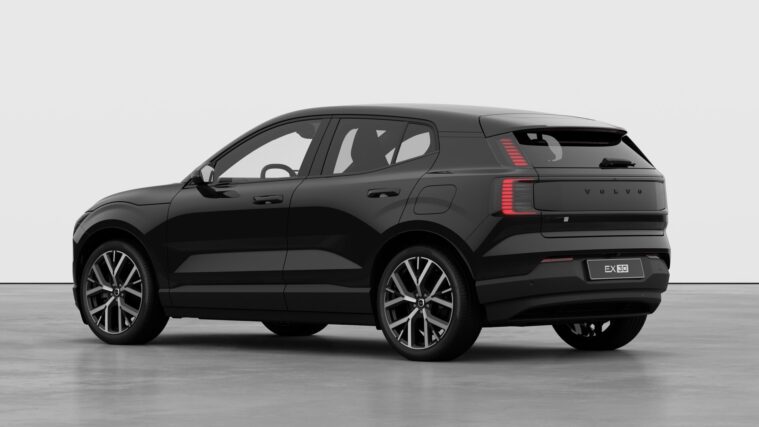 Le Volvo EX30 vire au noir avec une série spéciale Black Edition