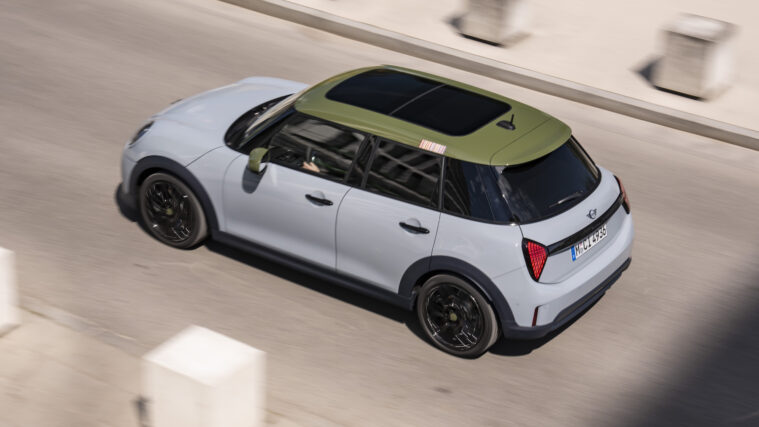 La Mini Cooper thermique s’offre aussi l’édition spéciale Paul Smith